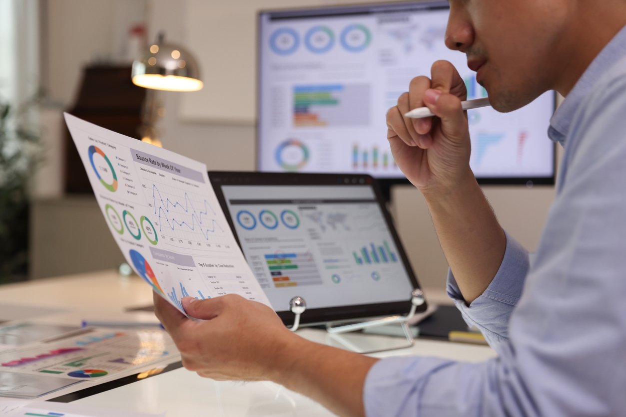 Top 11 Business Administration Career Paths | Herzing College
